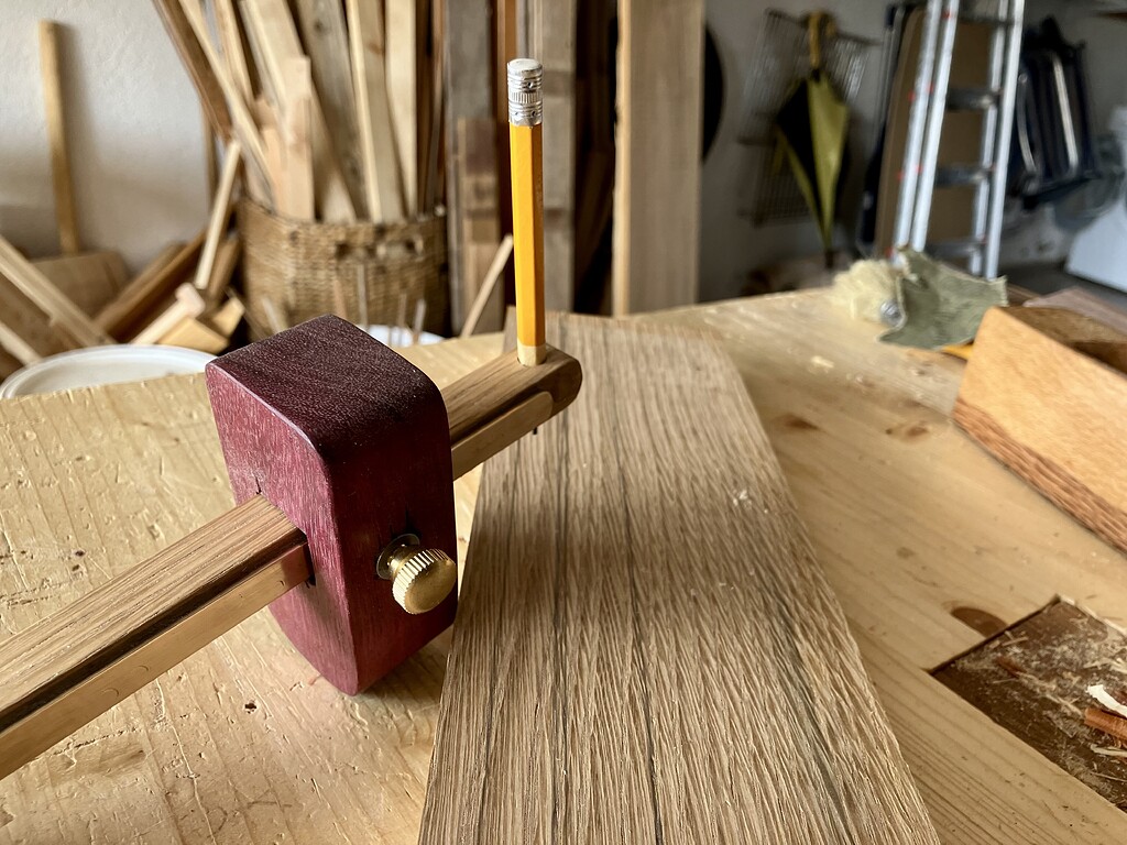 Gramil casero en roble y corazón purpura - Herramienta manual - Foromadera