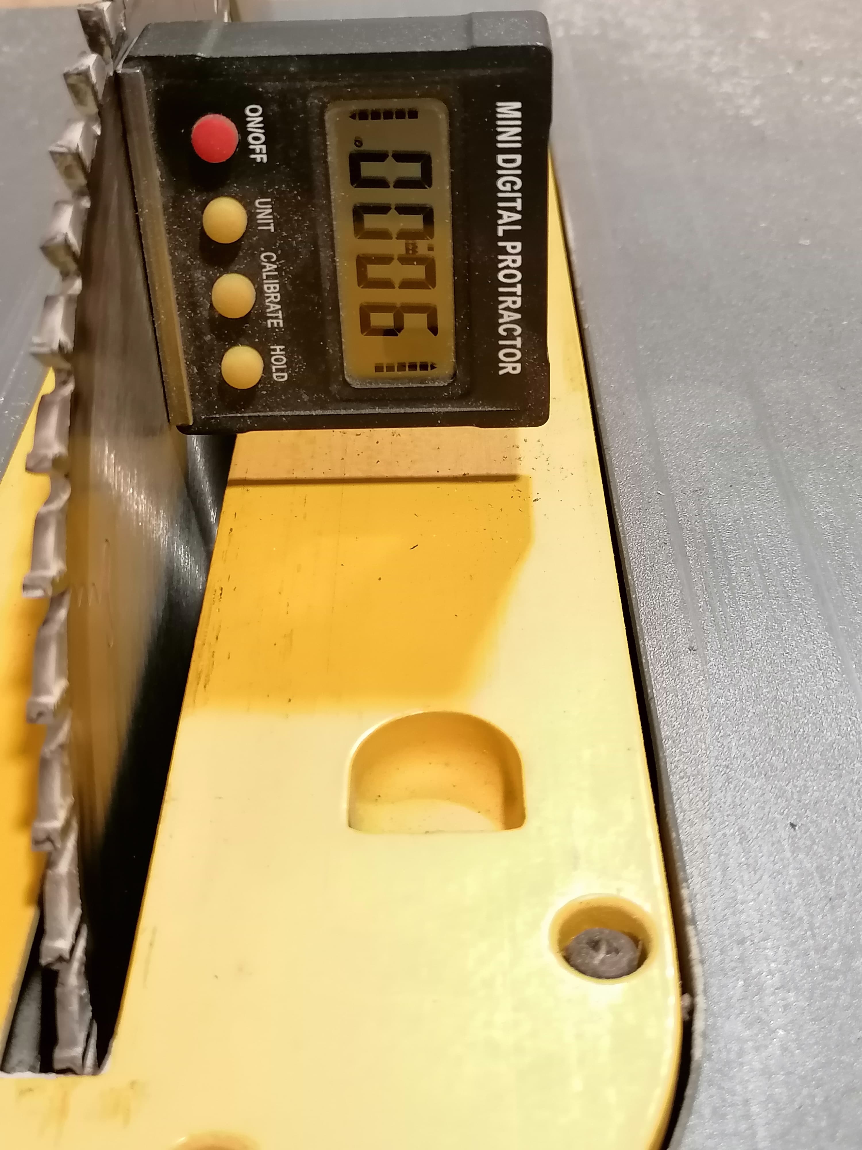 Haríais cambio de Bosch GTS 10 XC por la Dewalt 7492? - Maquinaria y ...